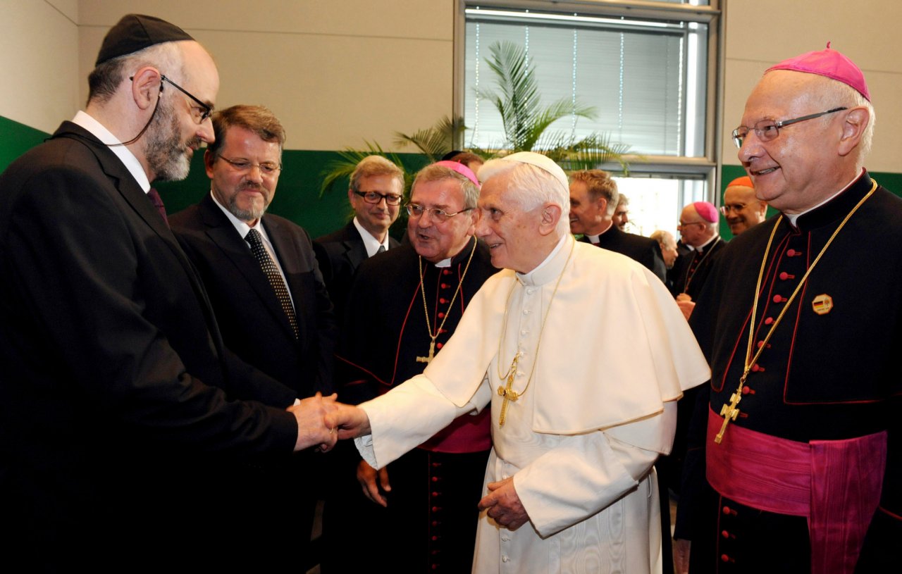 Benoît XVI rencontre la communauté juive allemande - Église catholique ...