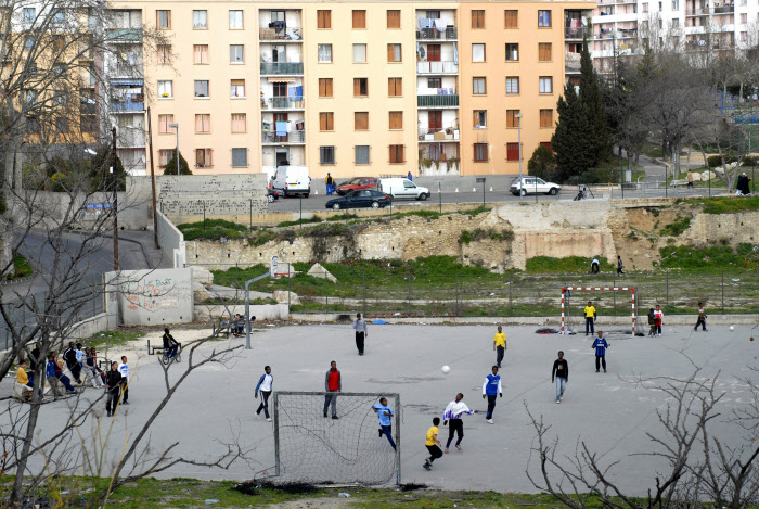 Pour eux, les périphéries sont proches