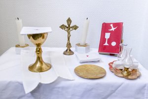 Définition : Autel - Église catholique en France