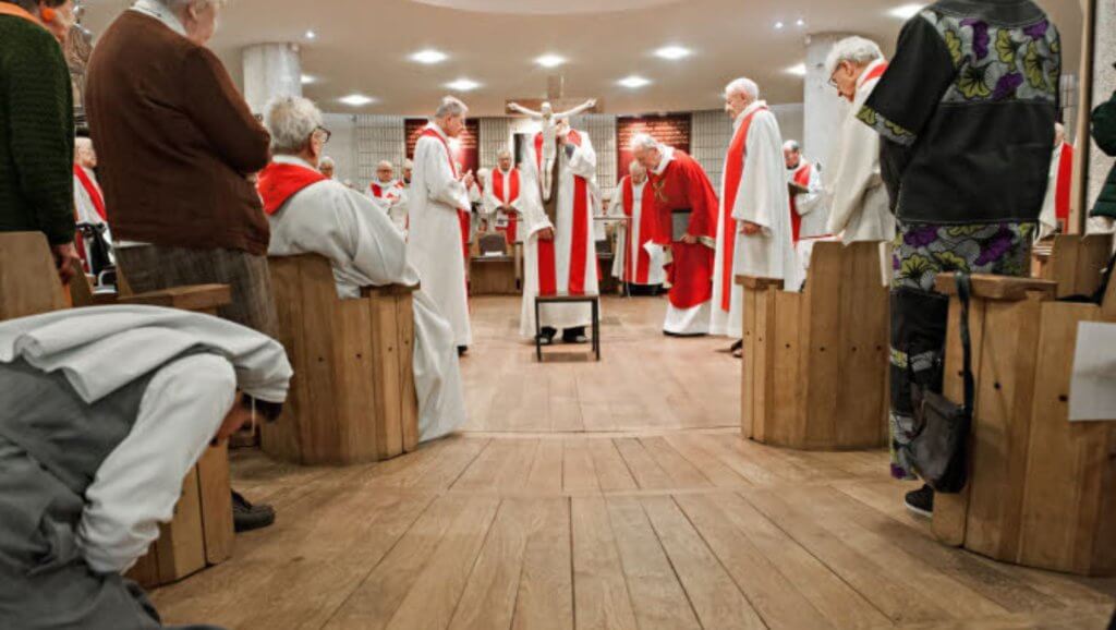 Définition : Chapelain - Église catholique en France