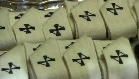 Définition : Pallium - Église catholique en France
