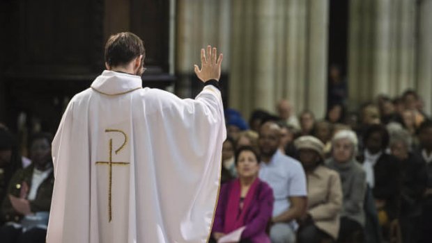 Définition : Homélie - Église catholique en France