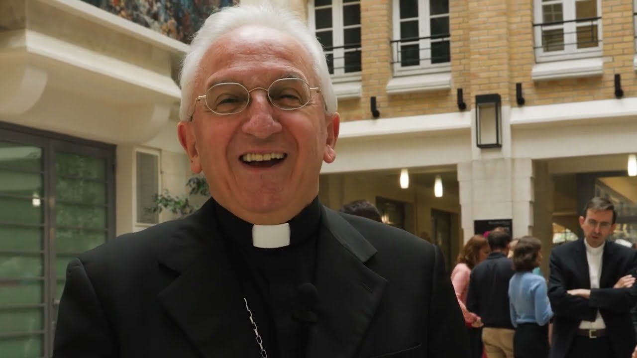 Qu'est-ce qu'un nonce apostolique ? - Église catholique en France